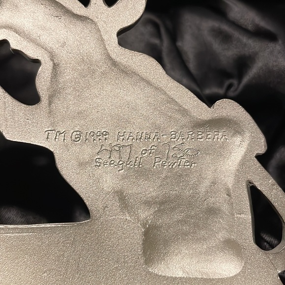 Warner Bros. | Art | Scoobydoobydoo Pewter Clock 49775 2000 Warner Bros ...